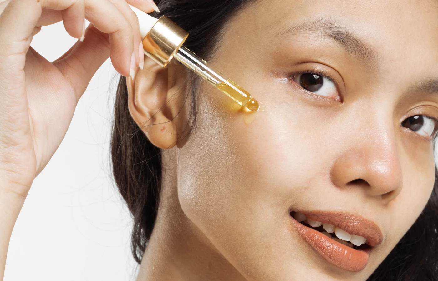 The 8 Best Lightweight Face Oils for Oily Skin